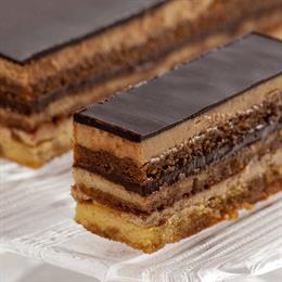 Торт Опера (не нарезан) купить в Москве и Санкт-Петербурге в интернет ...